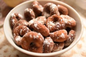 How to Make Homemade Mini-Doughnuts - Avenue Calgary