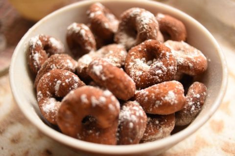 How to Make Homemade Mini-Doughnuts - Avenue Calgary