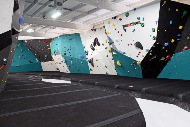 What It’s Like Inside Bolder Climbing Community - Avenue Calgary