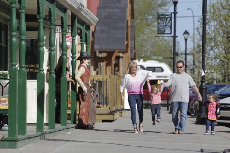 Neighbouring Towns: What to Do on a Day Trip to Cochrane - Avenue Calgary