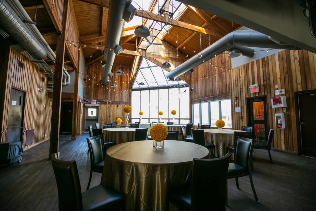 Dine On the Wild Side at the Calgary Zoo - Avenue Calgary