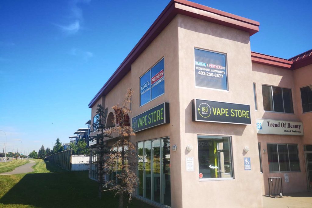 5 Fast Facts About 180 Smoke Vape Store - Avenue Calgary