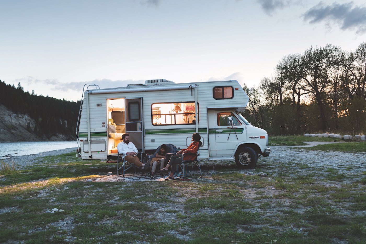 Inside a Vintage RV Renovated by Calgary Artist and Designer Maya ...