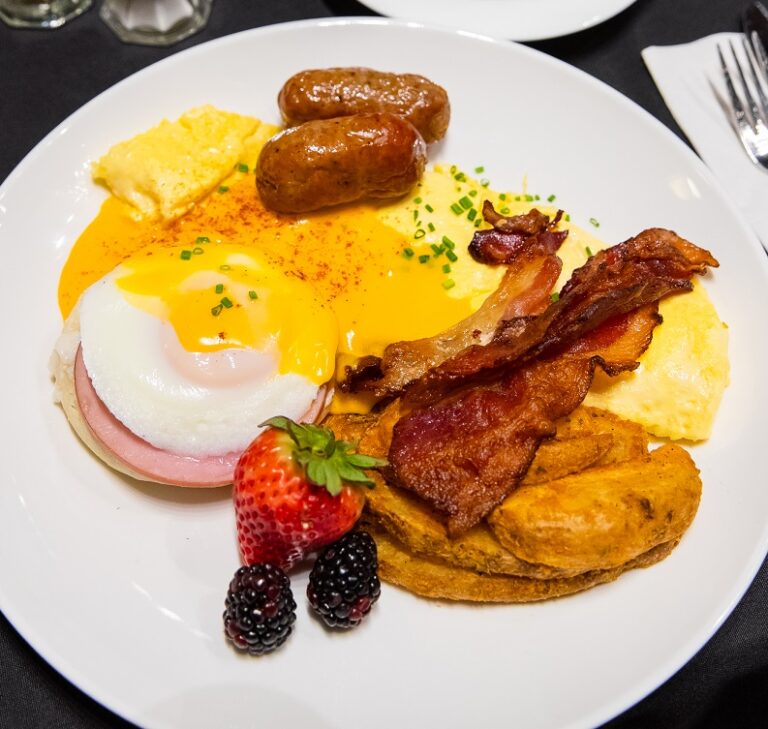 Safari Sunday Brunch At The Wilder Institute/Calgary Zoo - Avenue Calgary