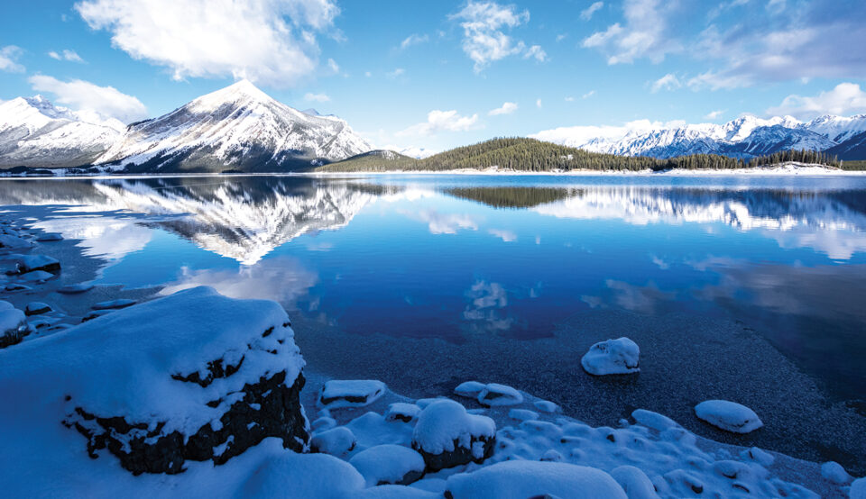 Winter Walks with Photo Ops in the Mountains - Avenue Calgary