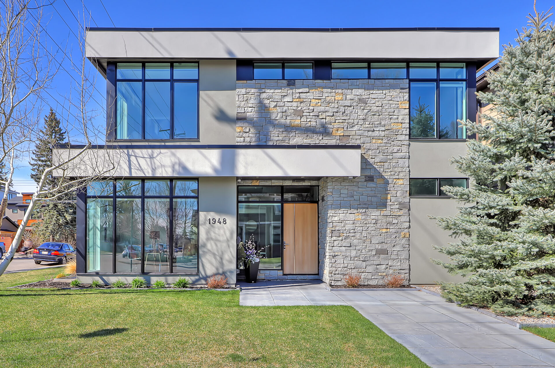 Real Estate - Avenue Calgary