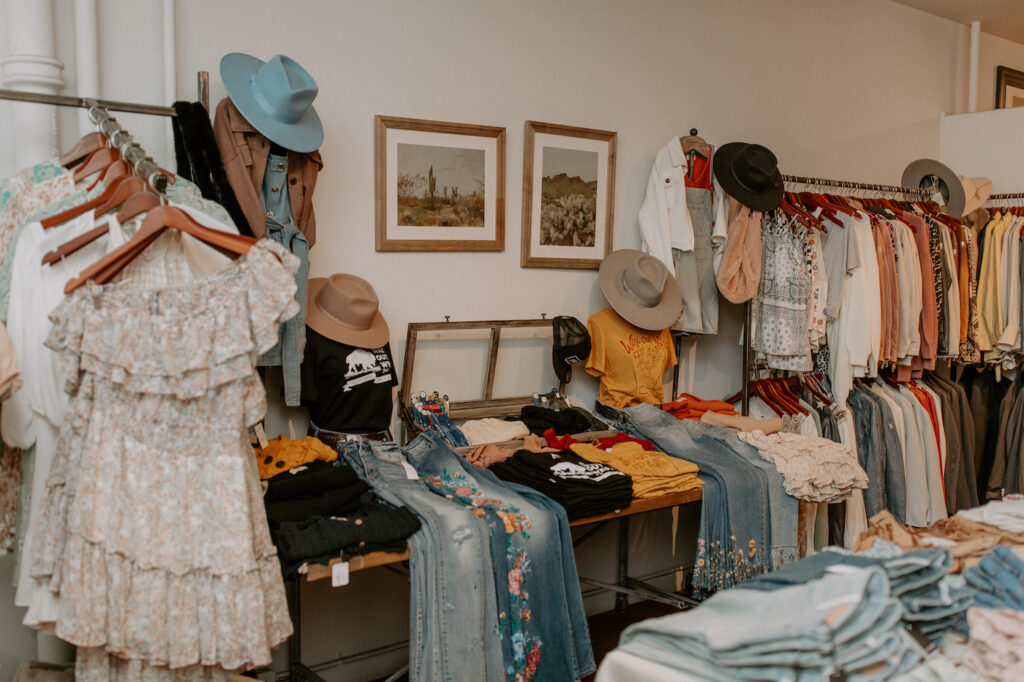 Shopping In Calgary - Avenue Calgary