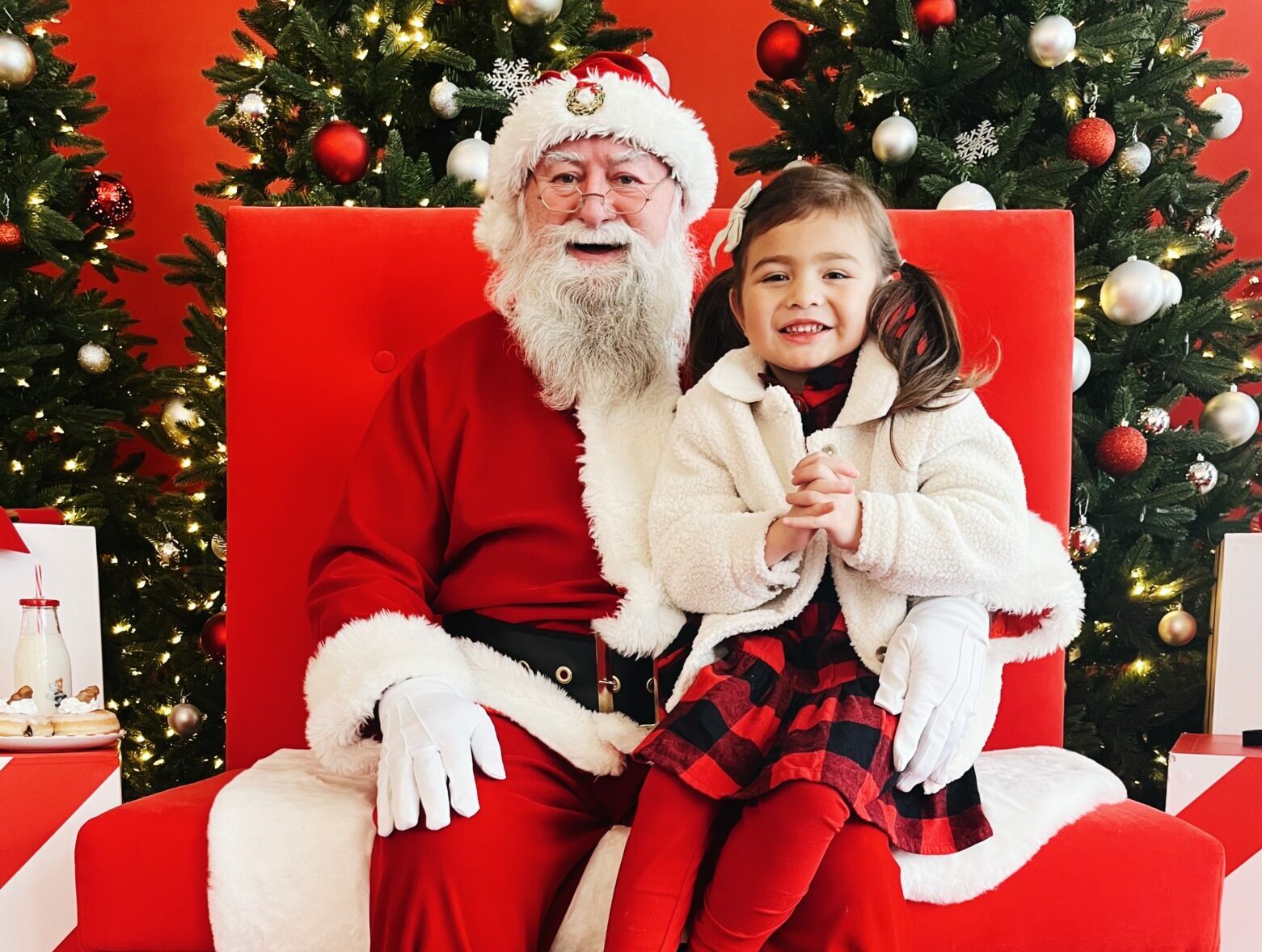 Joy to the City: Holidays Return to Destination: Deerfoot City - Avenue ...