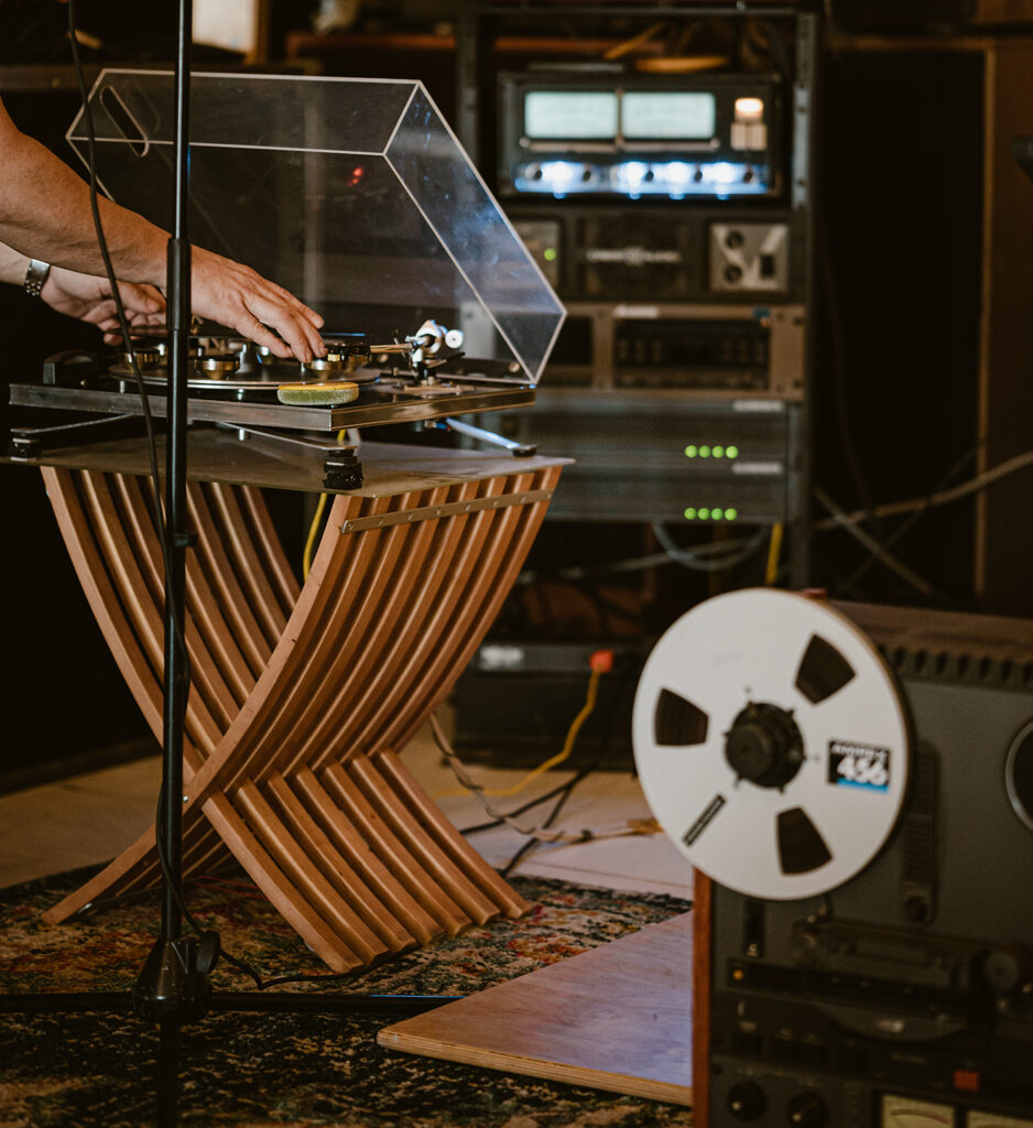 This New ’90s-Style Coffee Shop Will Make You Feel Wildly Nostalgic ...