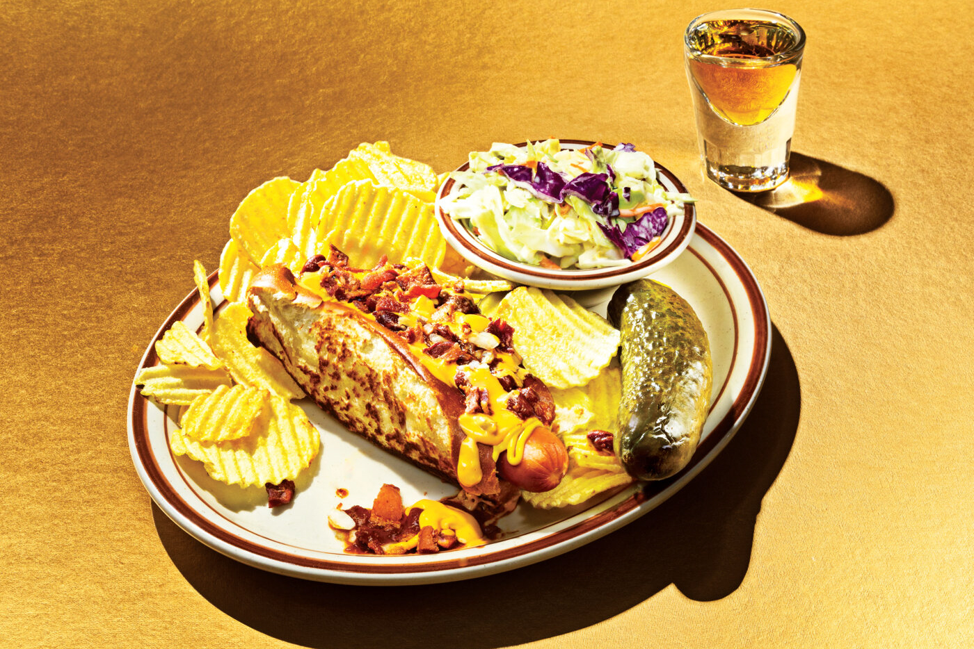 How Tubby's Makes its Signature Chili-Topped Tubby Dog - Avenue Calgary