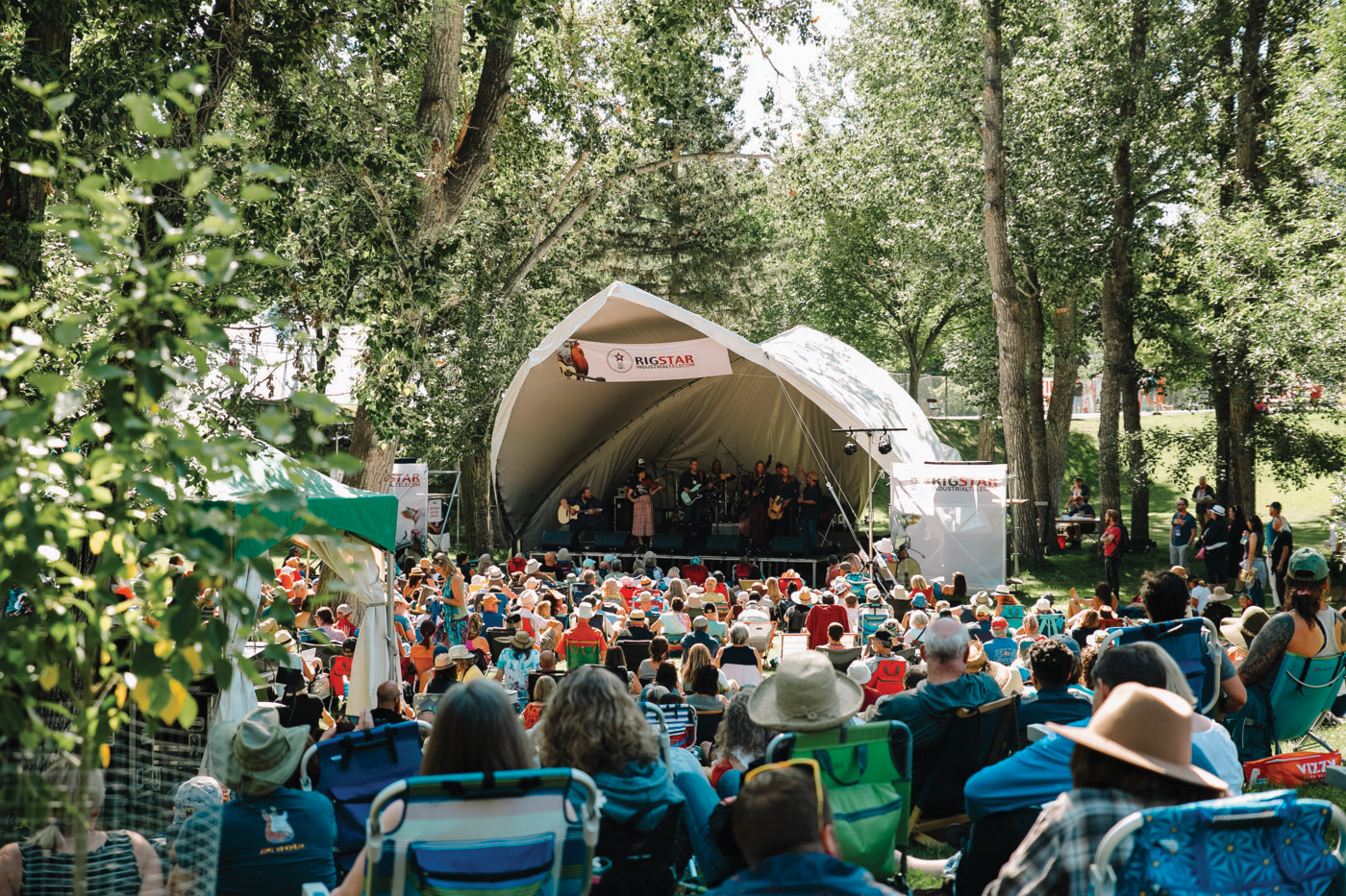 5 Cozy Alpine Lodges With Excellent Dining - Avenue Calgary