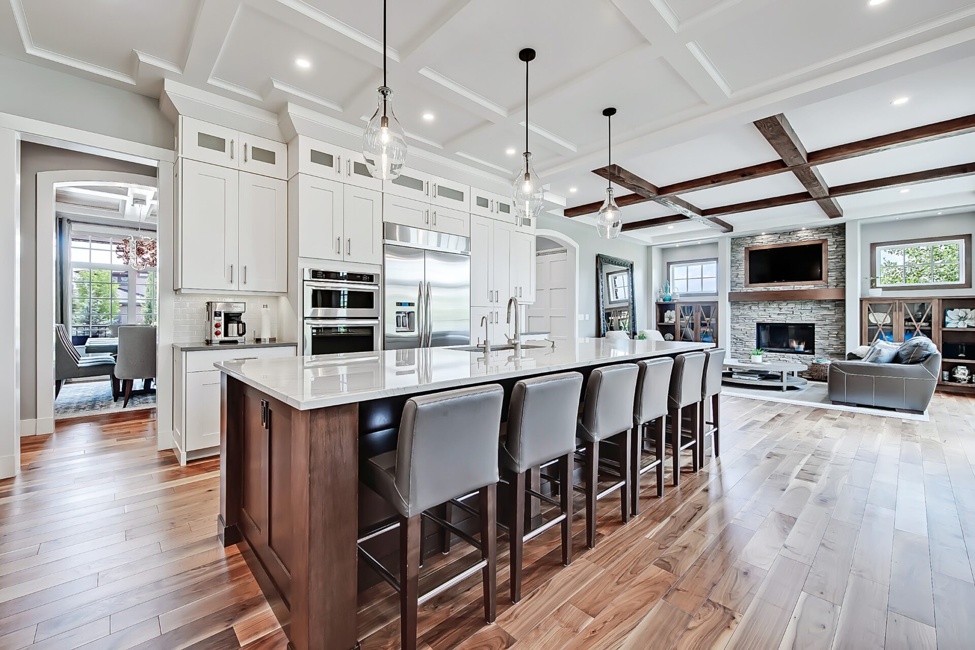 Homes & Real Estate - Avenue Calgary