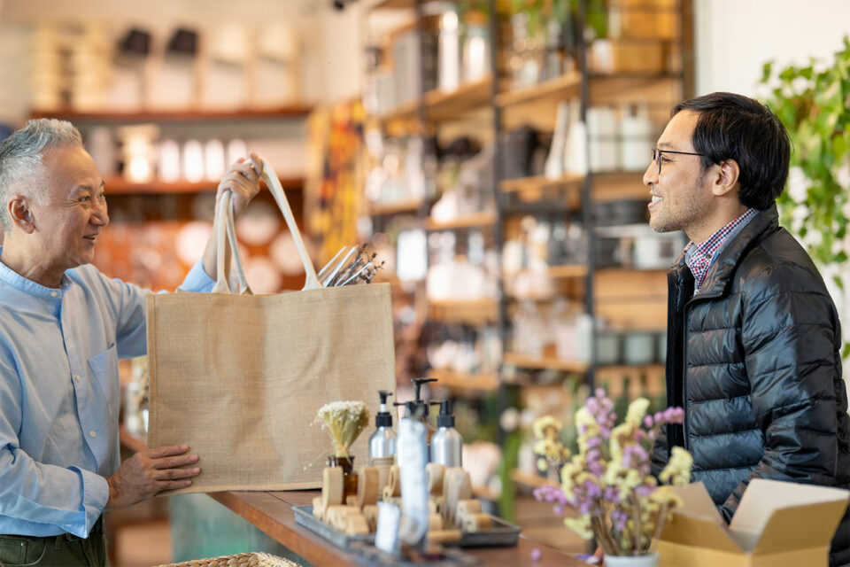 What to Expect With The New Single-Use Items Bylaw - Avenue Calgary