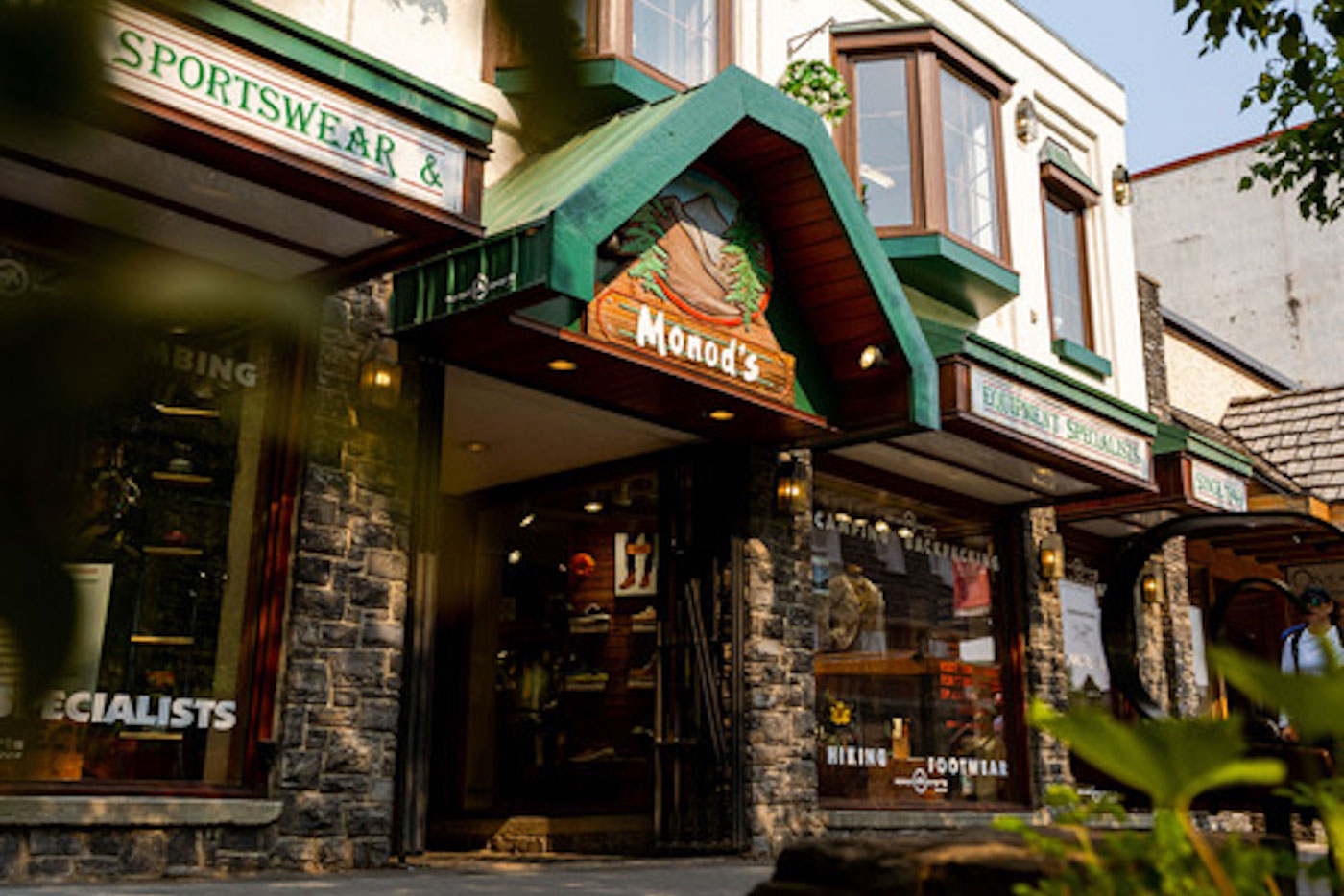 Best Places to Shop in Banff National Park - Avenue Calgary