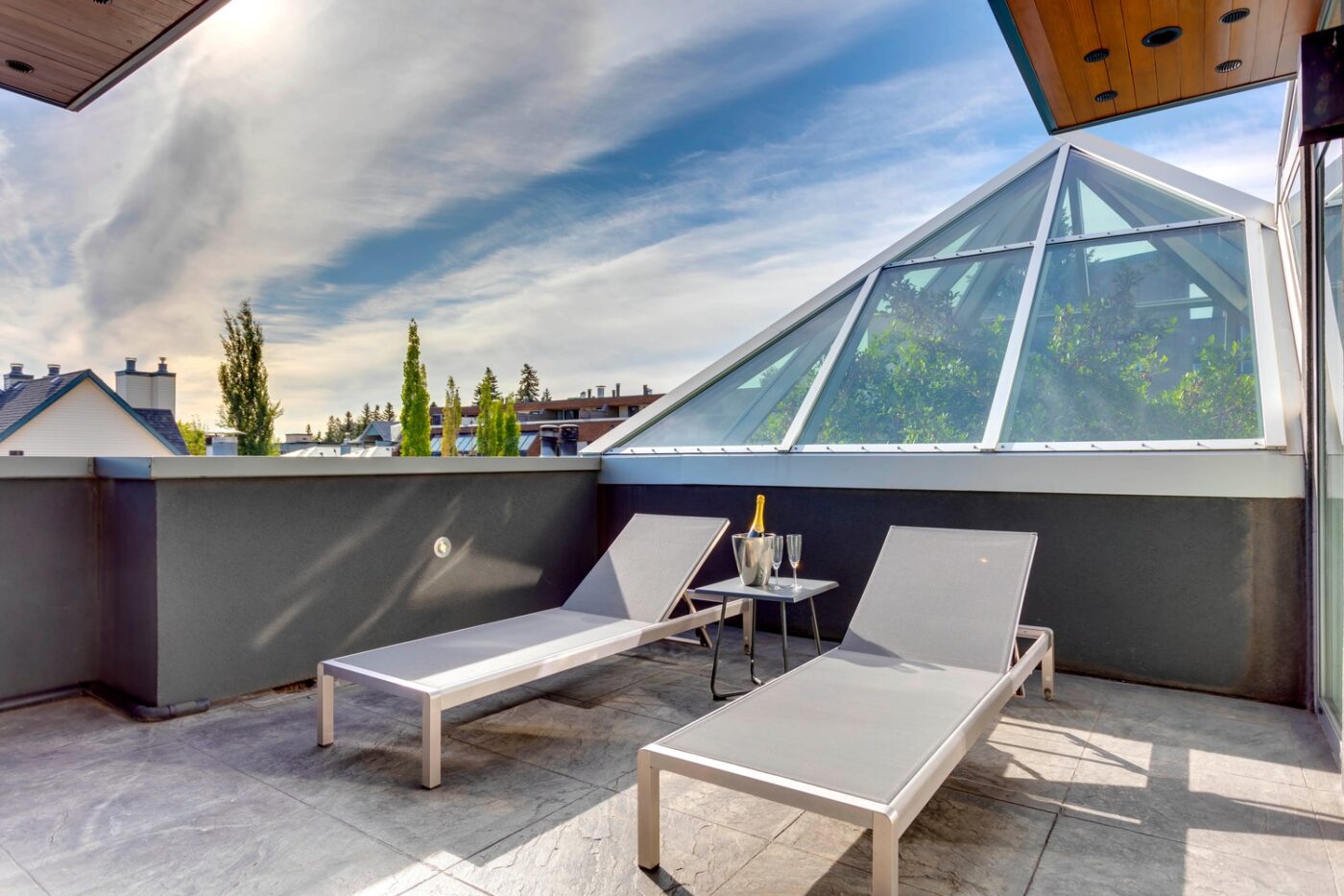 Property of the Week: A Home with a Glass Pyramid Roof and a Live ...