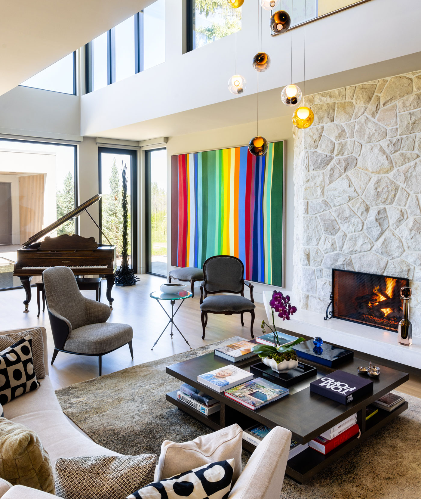 This Living Room Blends Mid-Century Design with a Sense of Nostalgia ...