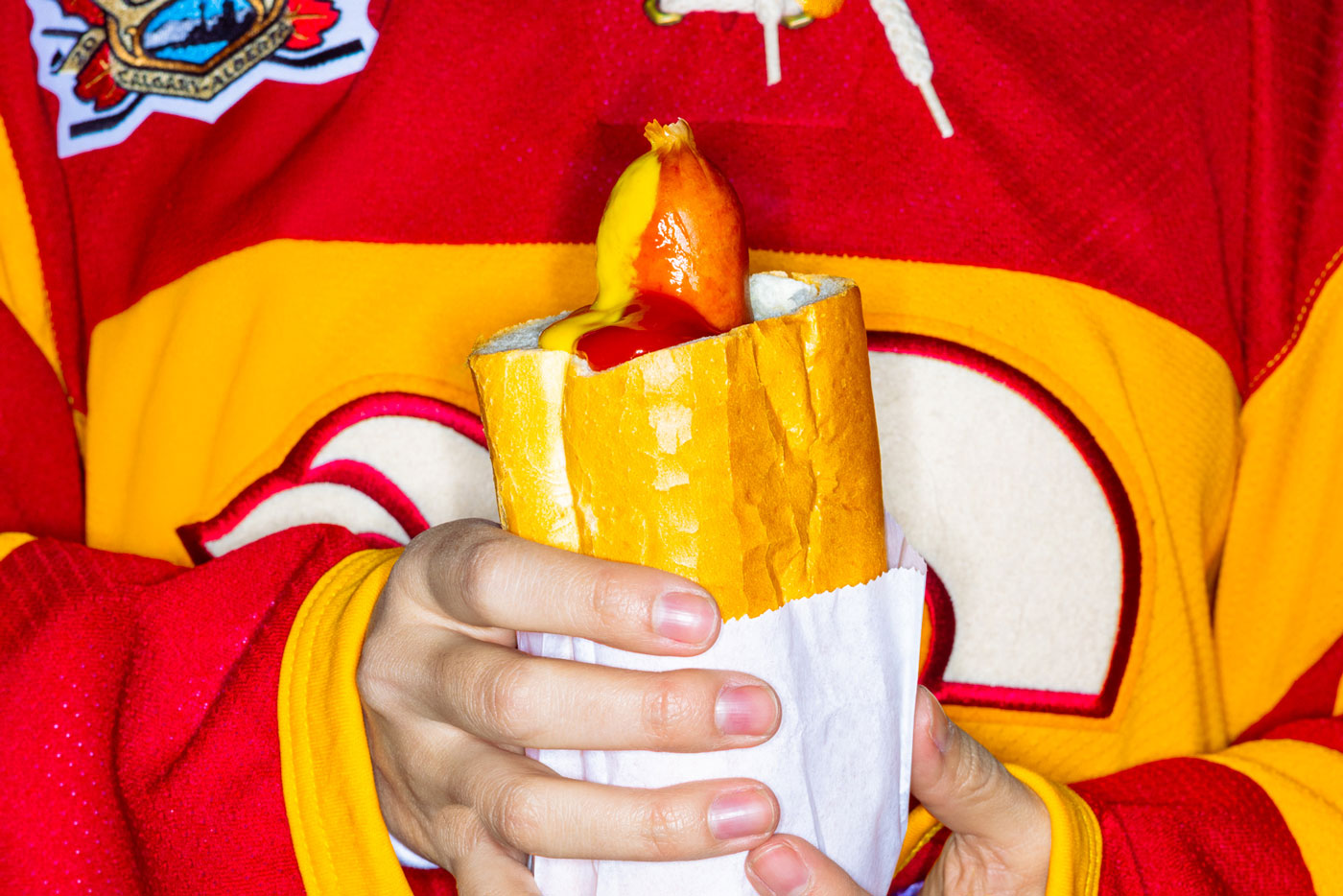 How the Iconic Pocket Dawg is Made at Calgary's Scotiabank Saddledome ...