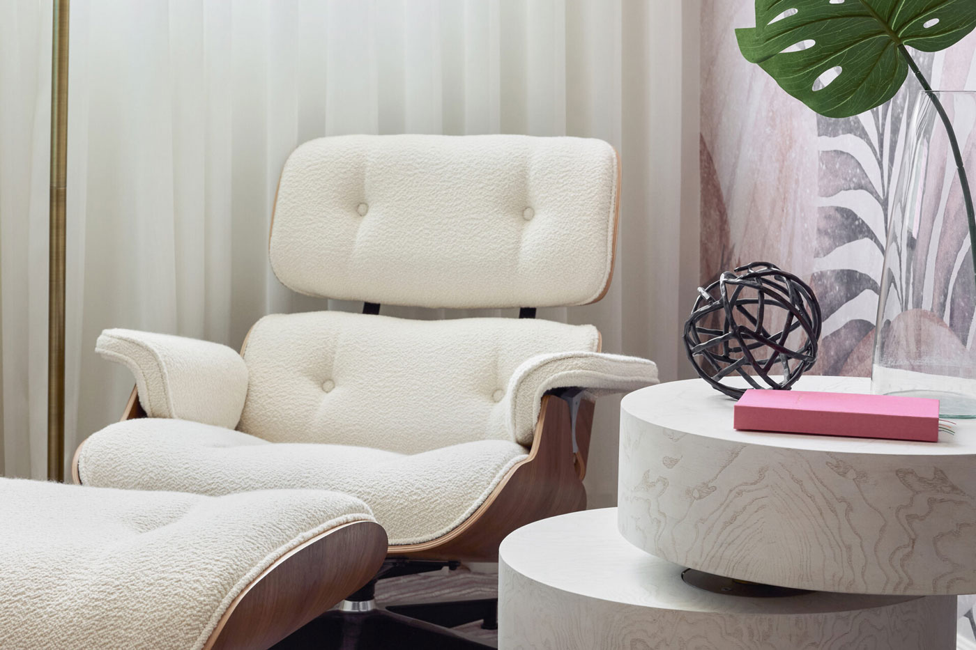 This Calgary Home Has a Pastel-Hued Ladies’ Lounge - Avenue Calgary