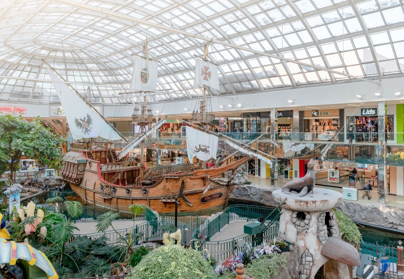How to Spend 24 Hours at West Edmonton Mall - Avenue Calgary